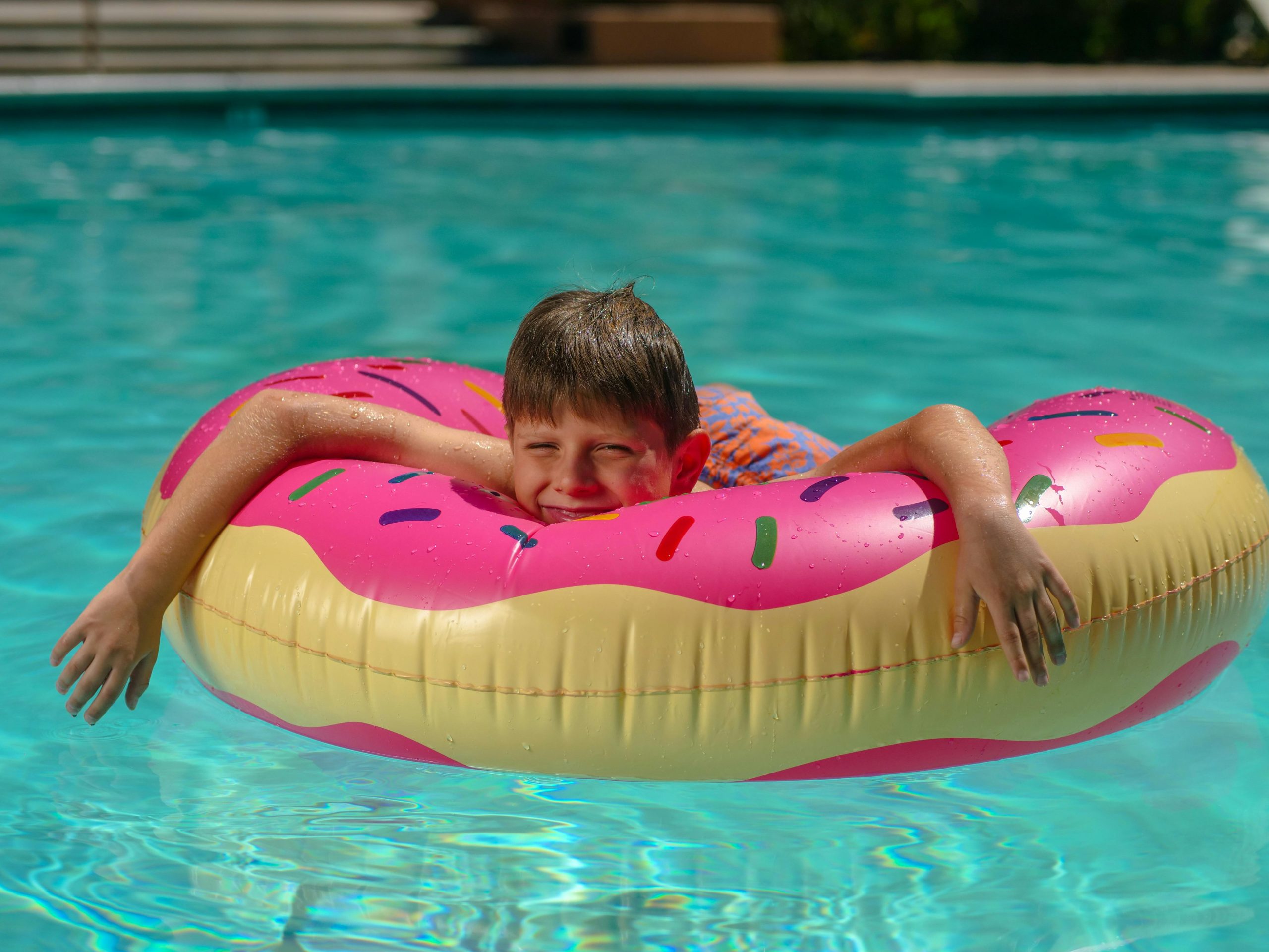 Armbands Swimming Trunks Vests Or Bladders Which Is Better Armbands Swimming Trunks Vests Or Bladders Which Is Better